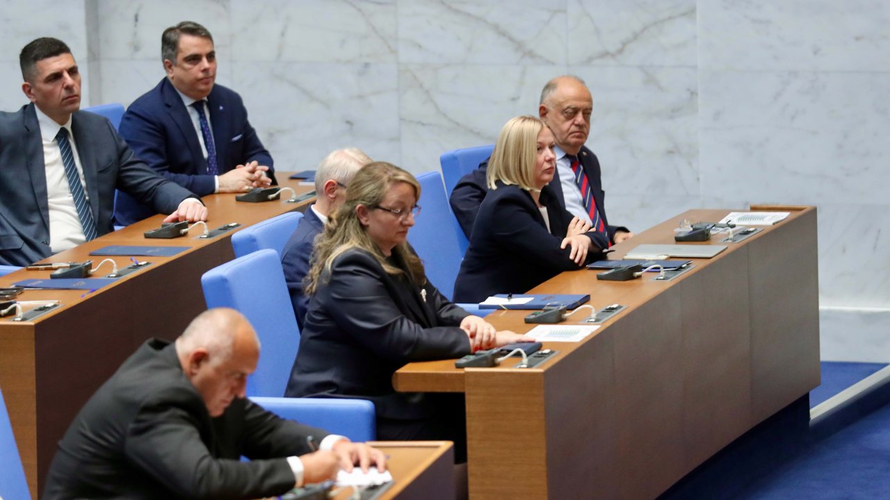 "Прогресивна България" има най-много спонсори, ГЕРБ-СДС – нито един ...