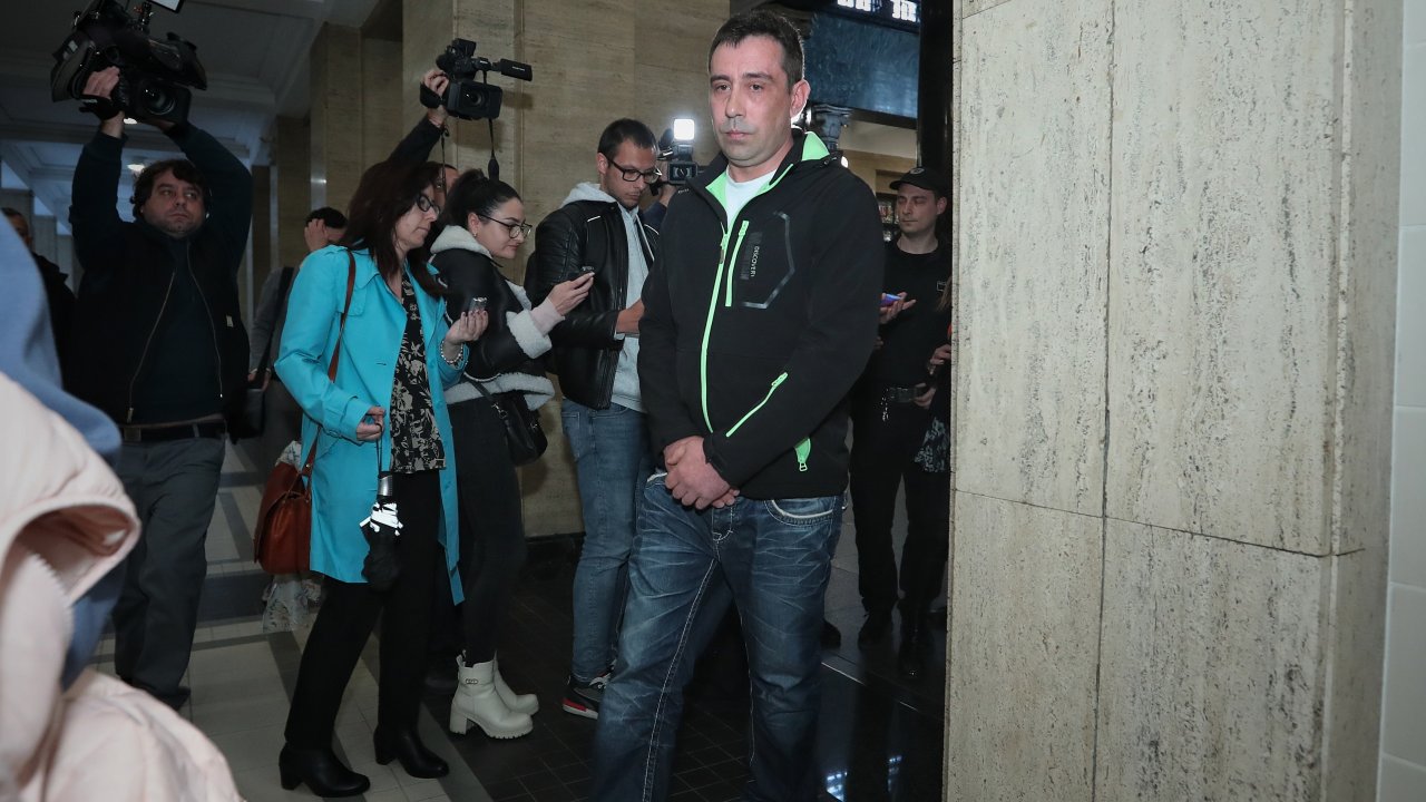 Петър Тодоров, убил Филип на пешеходна пътека, остава под домашен арест ...
